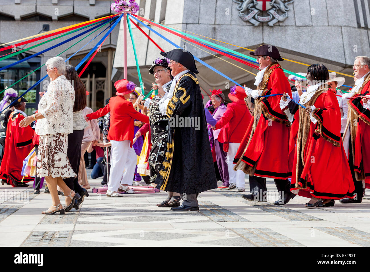 Pearly Kings & Queens and The London Mayors Maypole Dancing At The ...