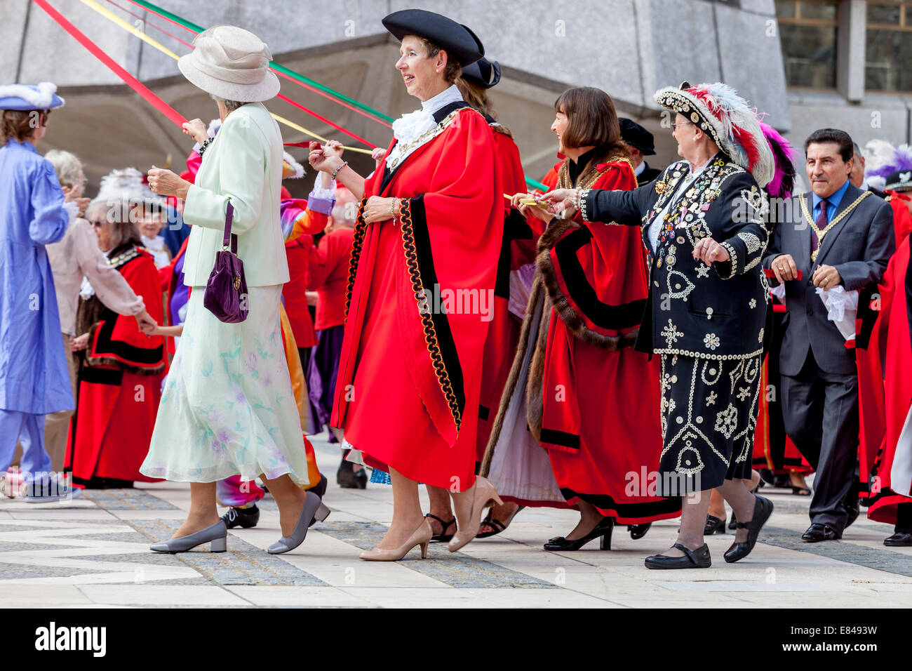 Pearly Kings & Queens and The London Mayors Maypole Dancing At The ...