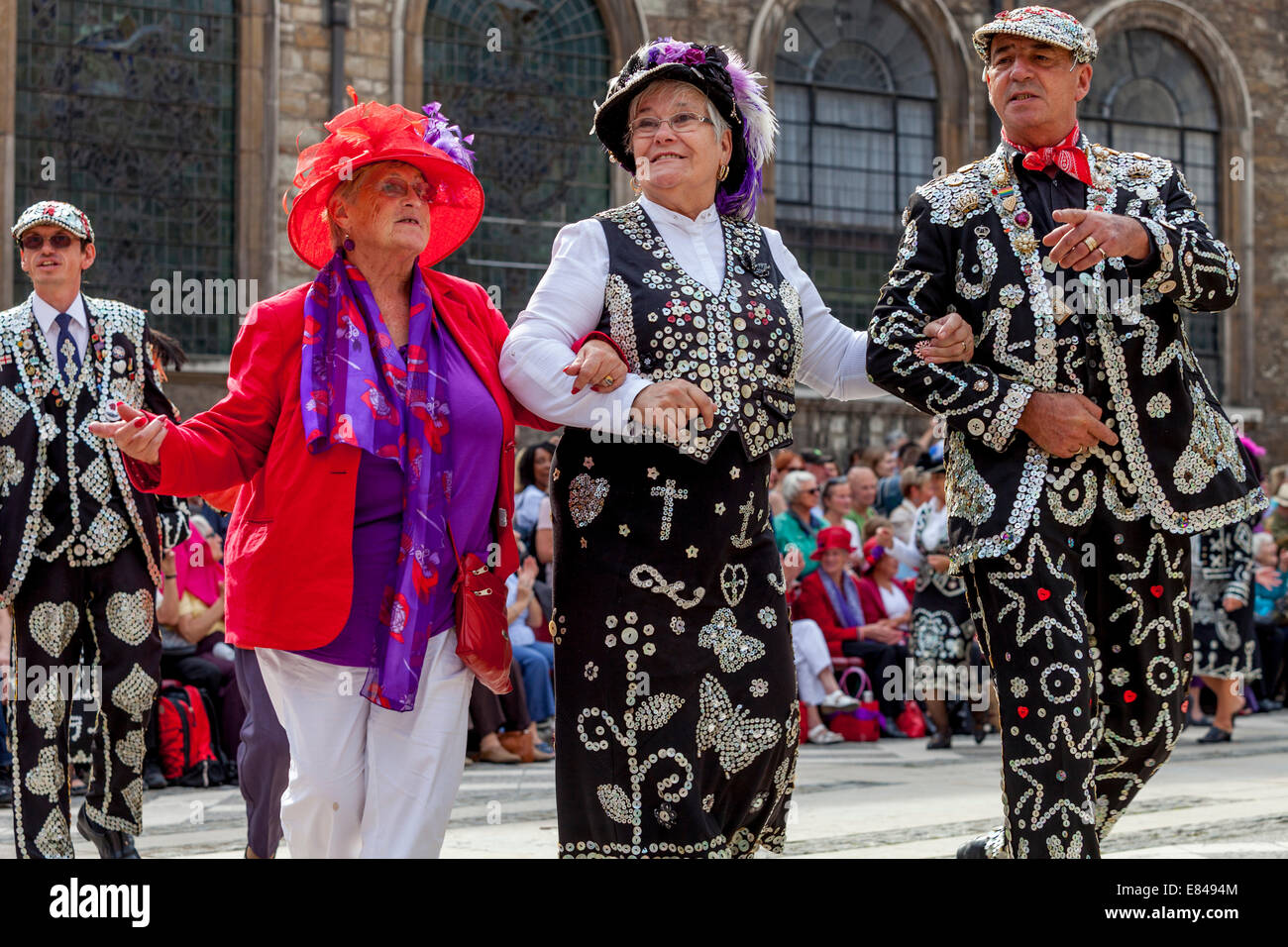 The London Pearly Kings & Queens Society Costermongers Harvest Festival ...