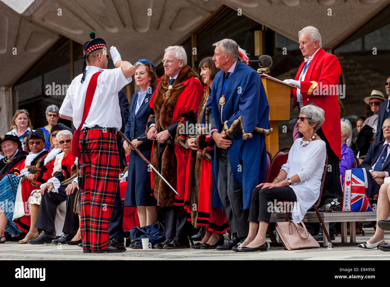 The Green Hackle Pipe Band Perform At The London Pearly Kings & Queens ...