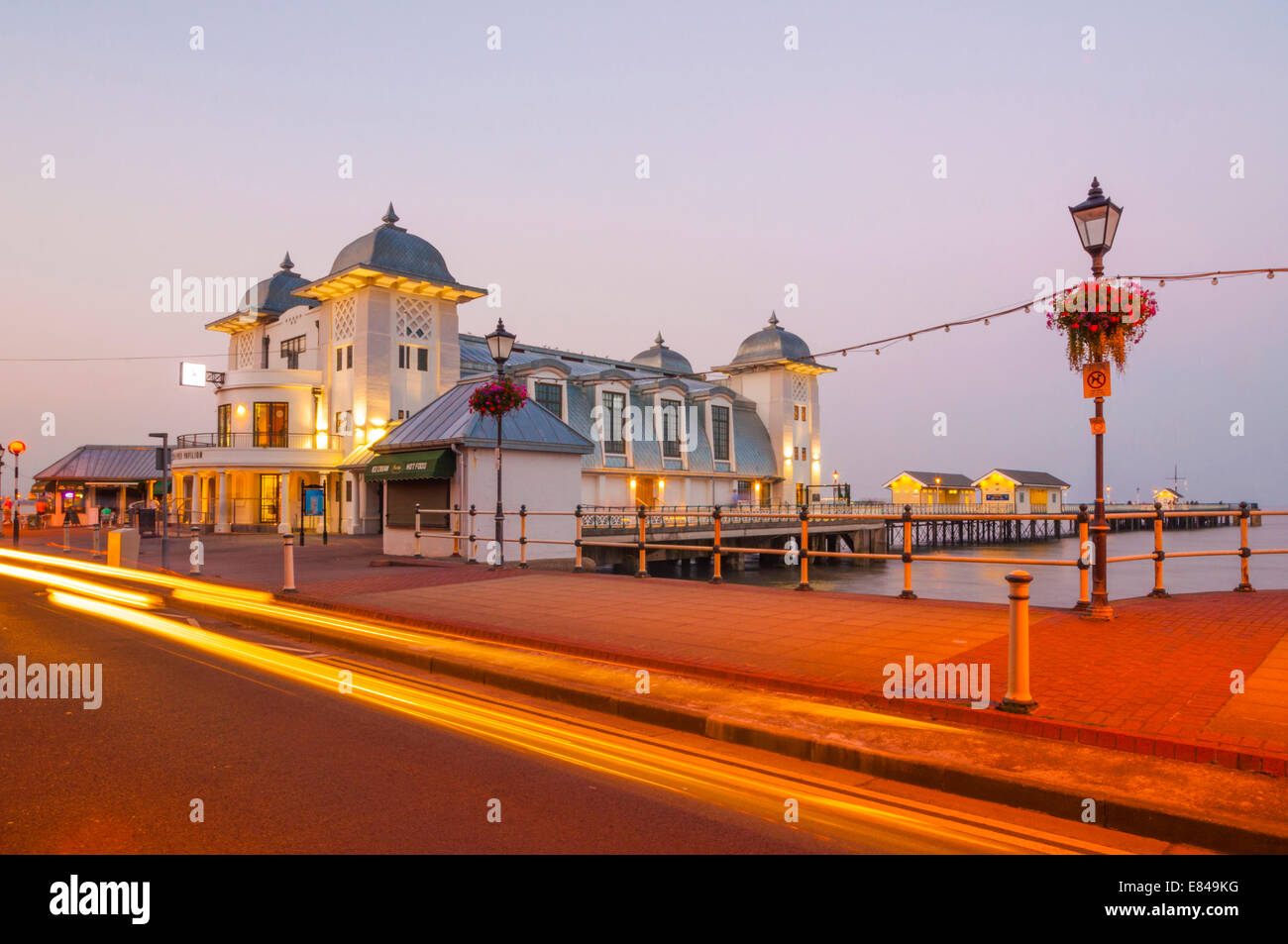 Penarth Sea Front High Resolution Stock Photography and Images - Alamy