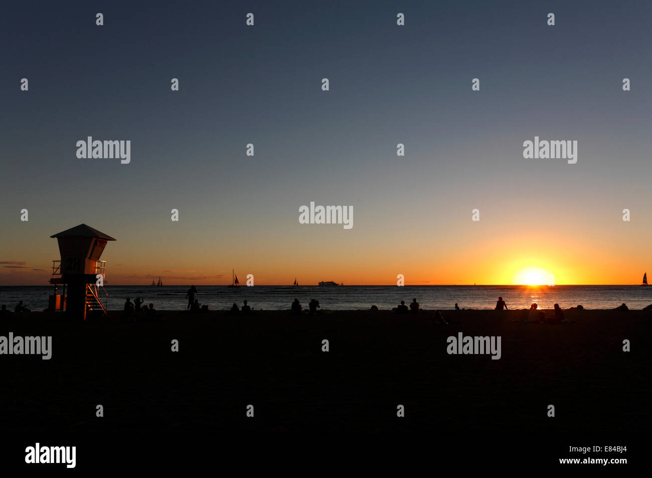 HONOLULU, HAWAII, 23rd September, 2014. Beautiful sun setting at ...