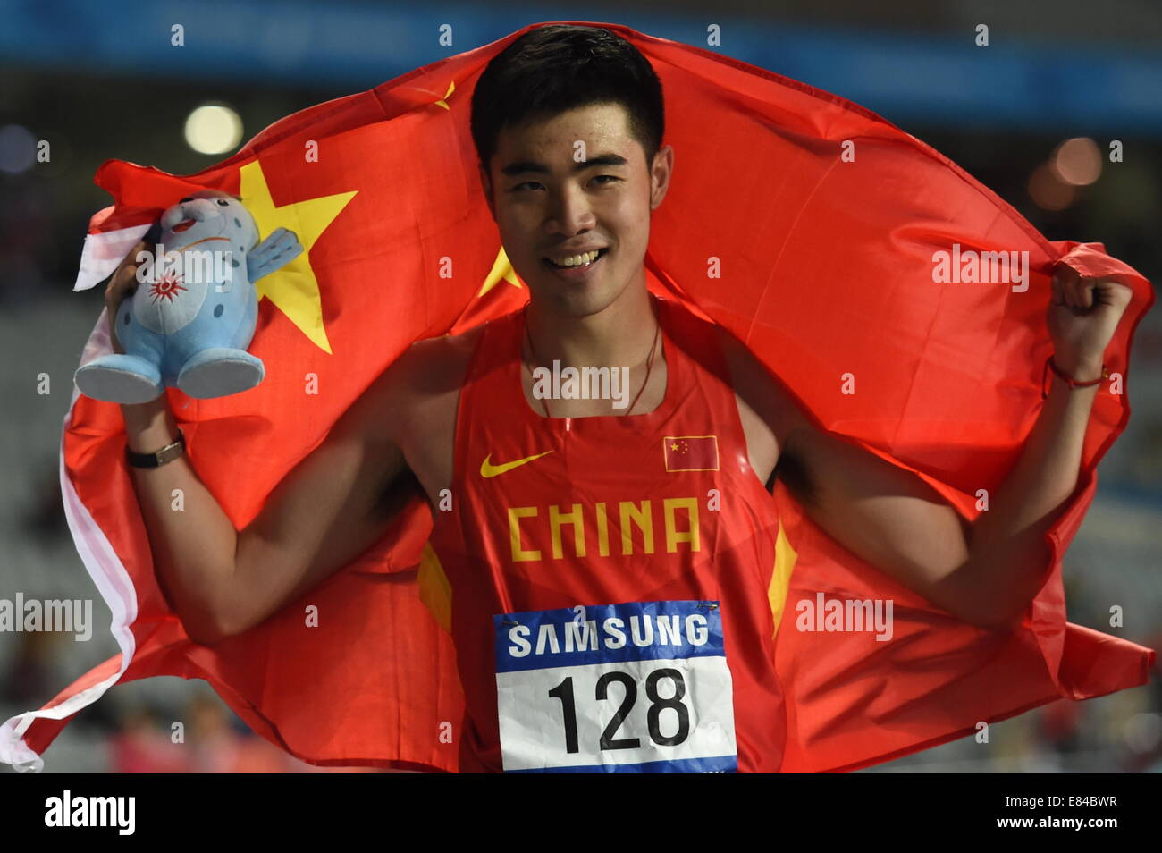 Incheon, South Korea. 30th Sep, 2014. Xie Wenjun of China celebrates ...
