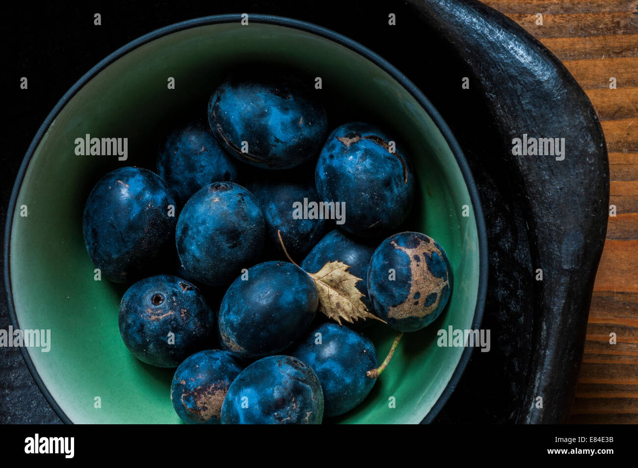 Autumn harvest of Damson Fruit Stock Photo - Alamy