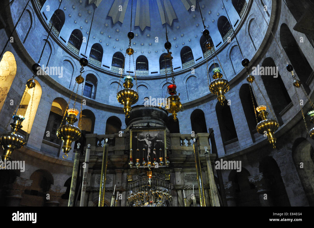 Christ resurrection tomb hi-res stock photography and images - Alamy