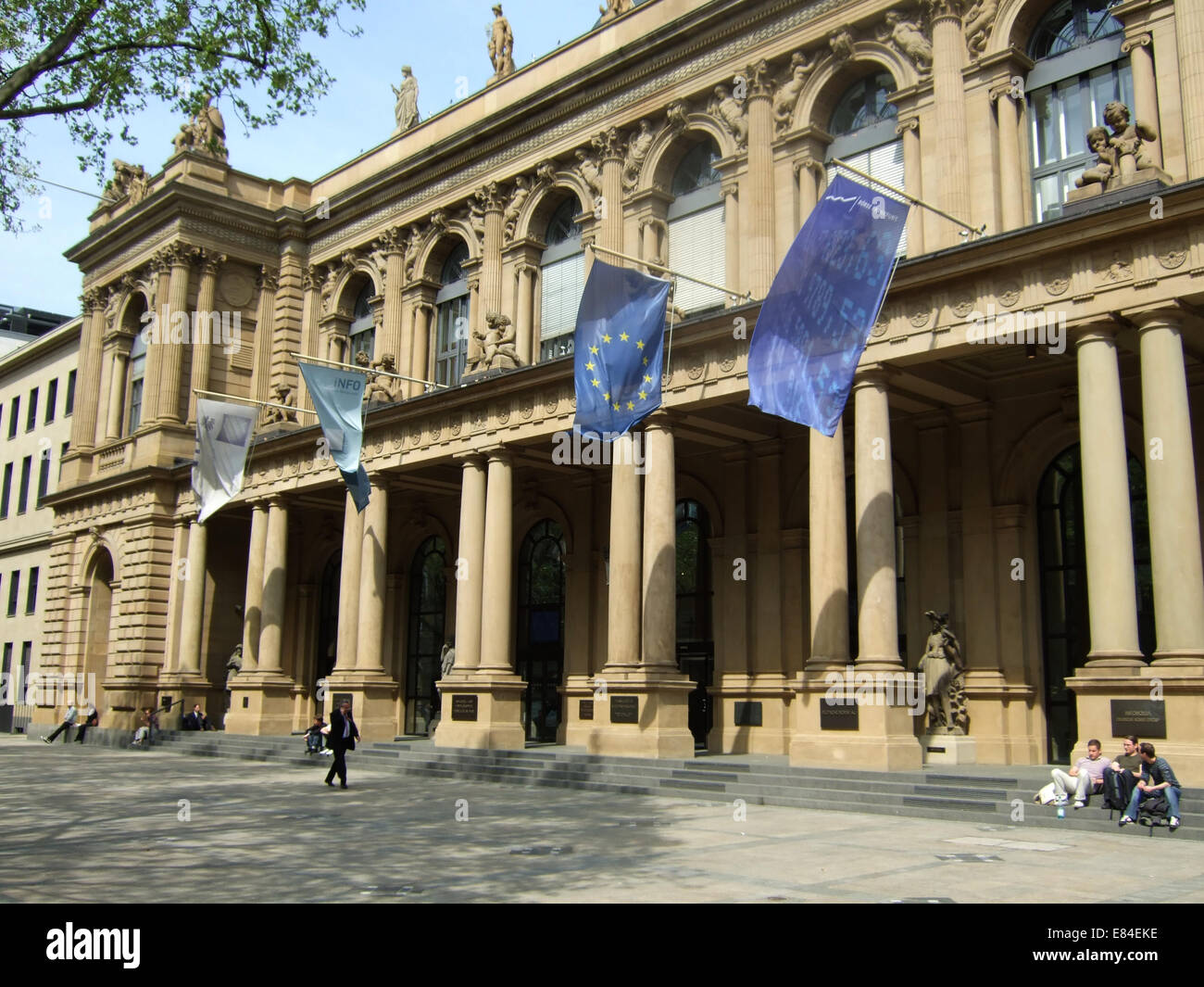 The stock exchange of frankfurt hi-res stock photography and images - Alamy