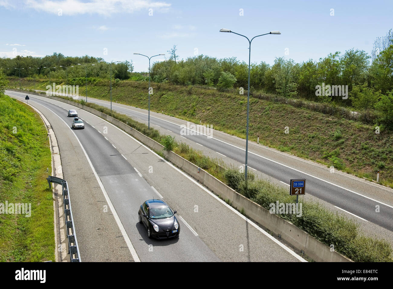 Double lane hi-res stock photography and images - Alamy