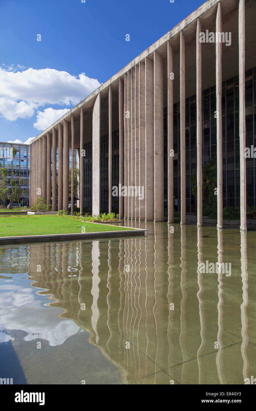 Department of justice structure hi-res stock photography and images - Alamy