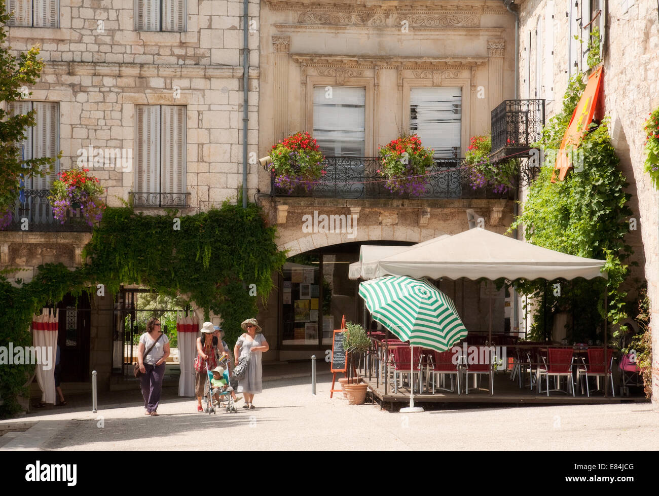100 most beautiful villages of france hi-res stock photography and ...