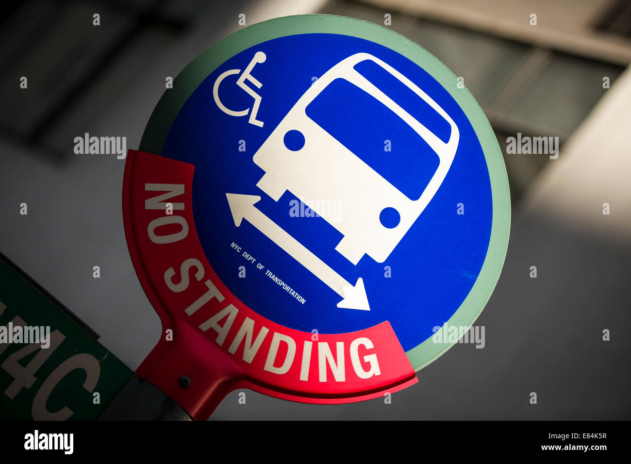 Bus disabled sign hi-res stock photography and images - Alamy