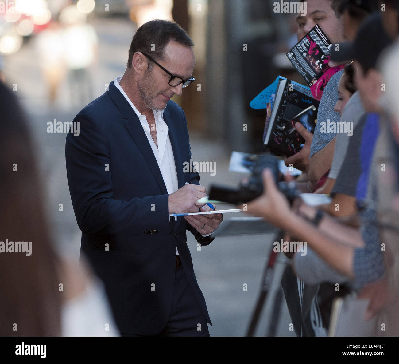 Hollywood, California, USA. 29th Sep, 2014. Clark Greg departs Jimmy ...