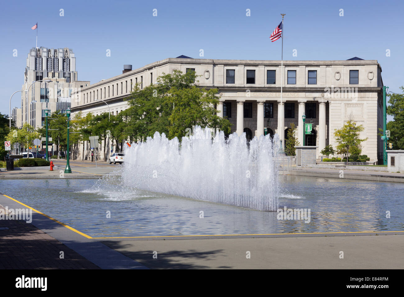 Clinton Square, Syracuse, New York. Art deco National Grid Building is ...