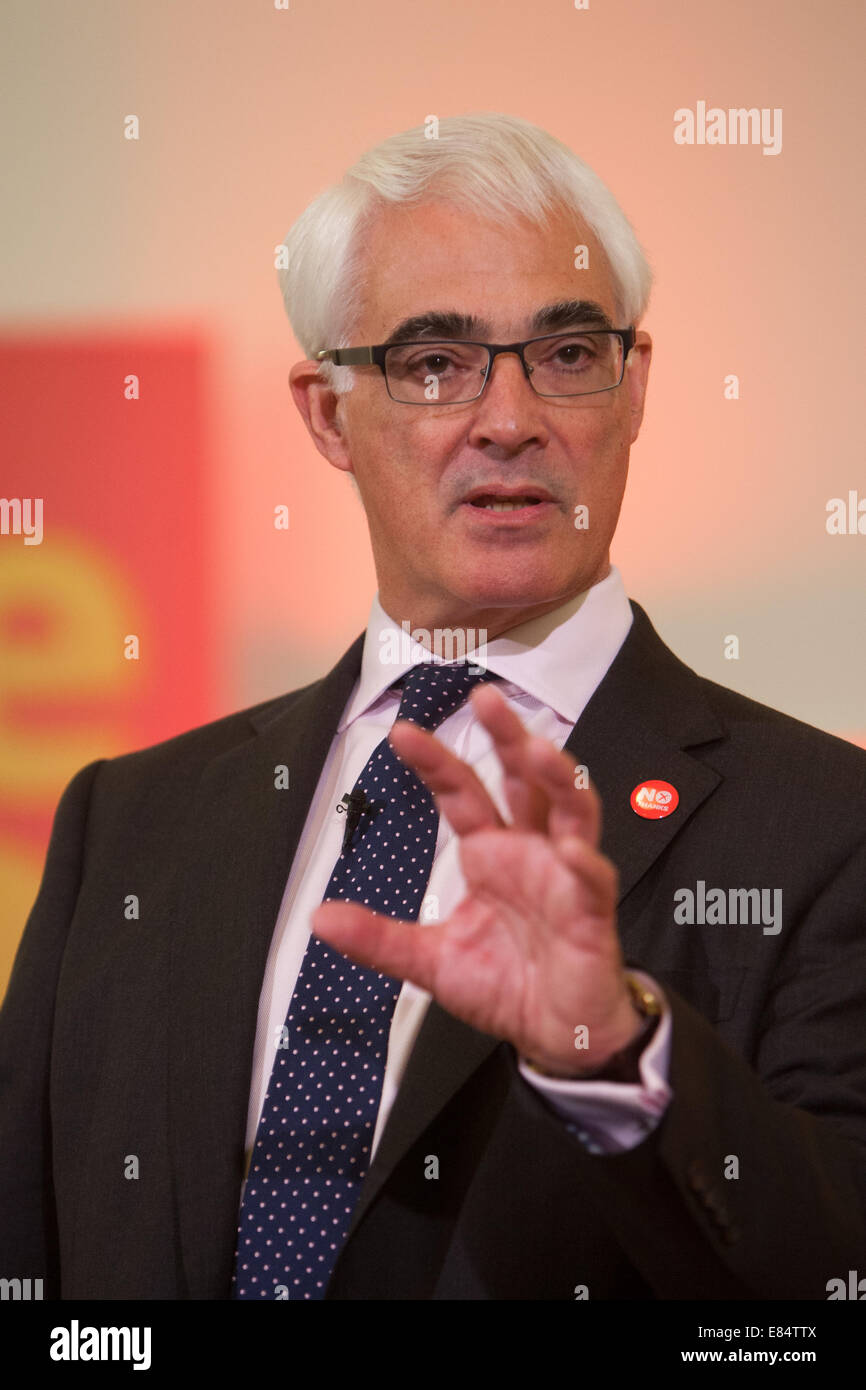 Better Together pro-Union campaign leader Alistair Darling speaks at an ...