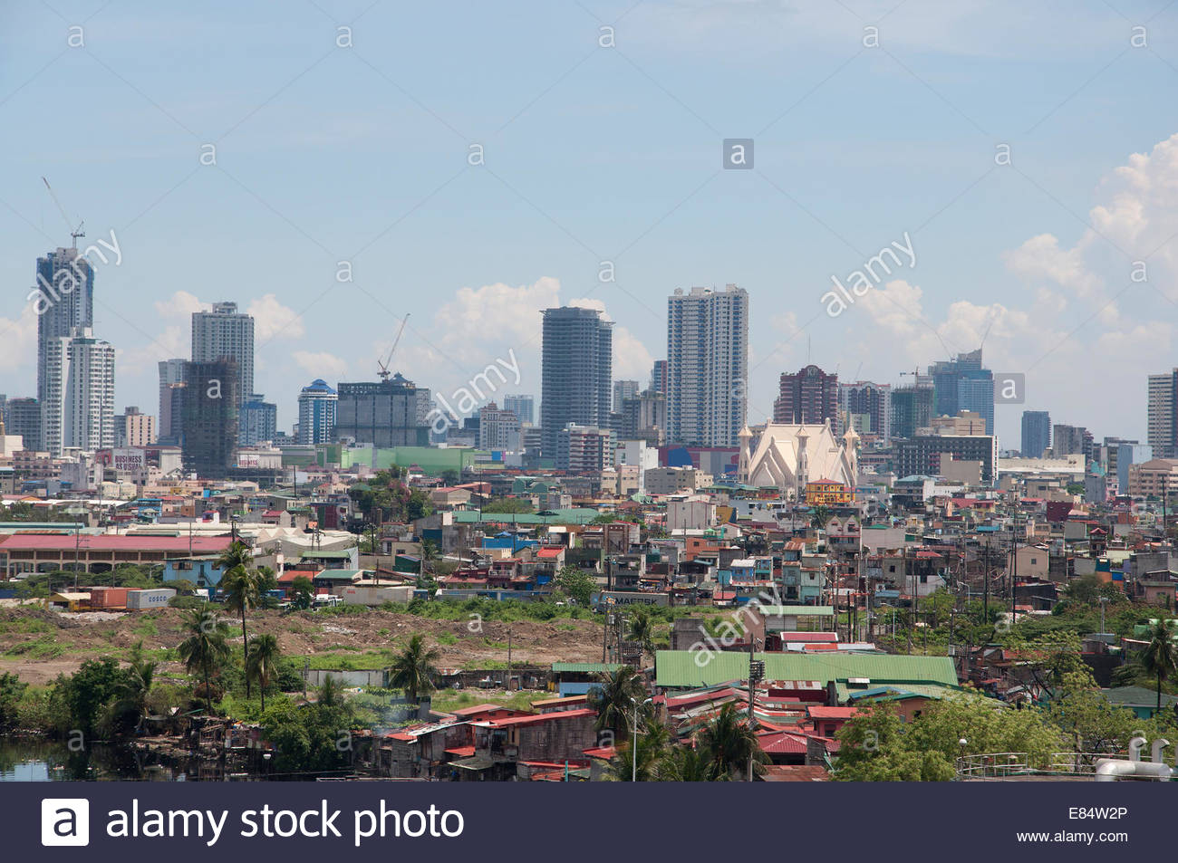 Poor peoples housing in the ghetto Tondo in Manila Philippines Stock ...