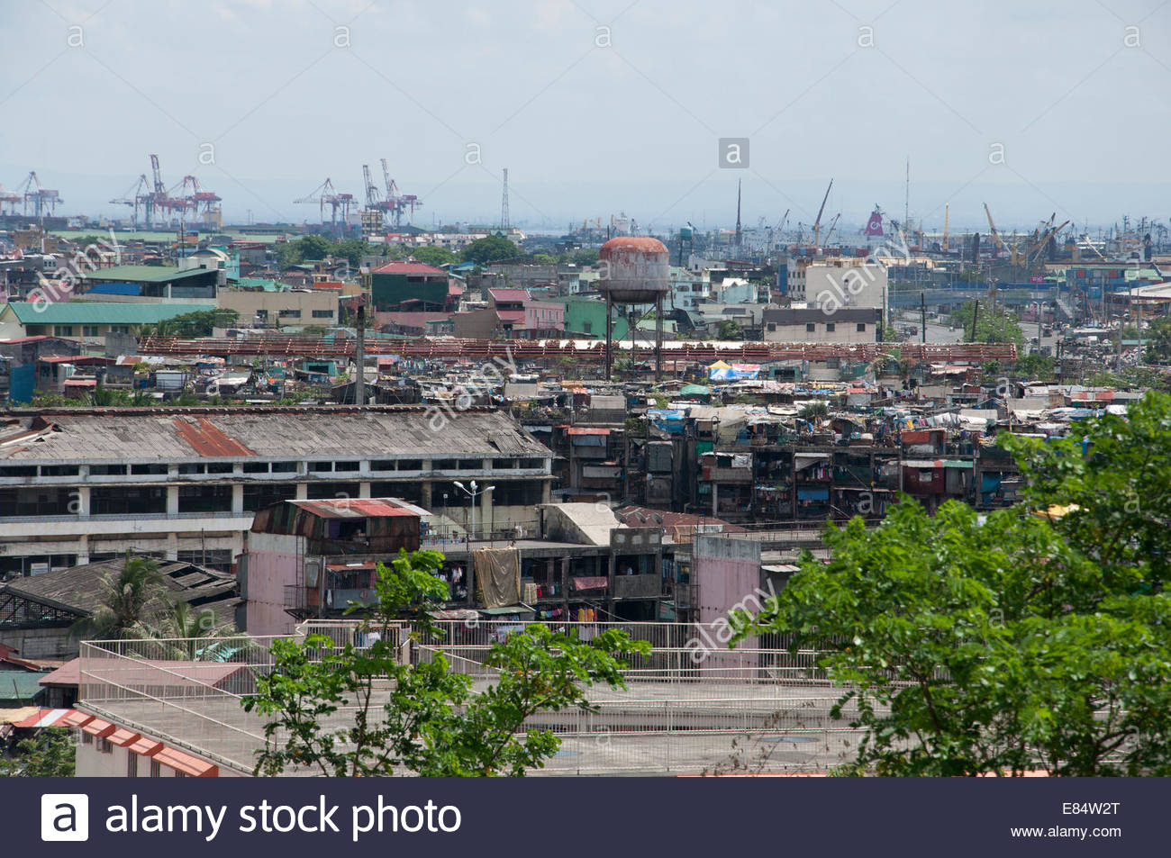 Poor peoples housing in the ghetto Tondo in Manila Philippines Stock ...