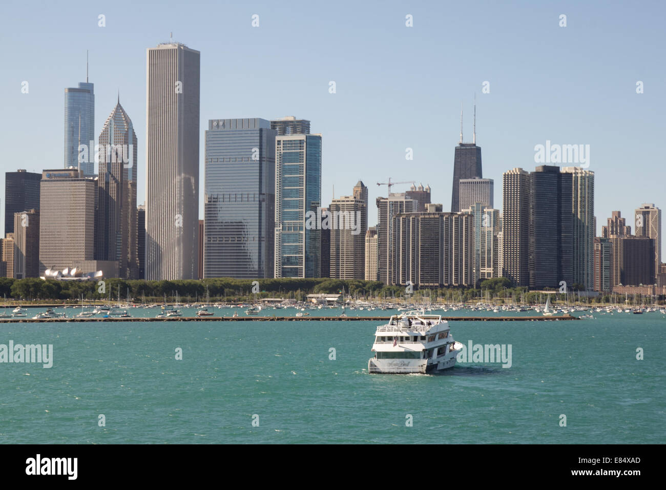 Chicago over the water hi-res stock photography and images - Alamy