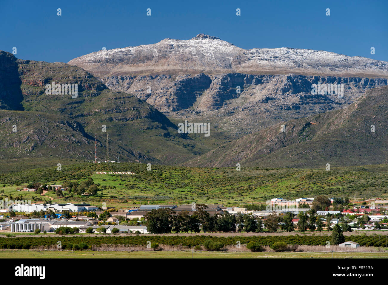 The town of Citrusdal at the foot of the Cederberg Mountains in South ...