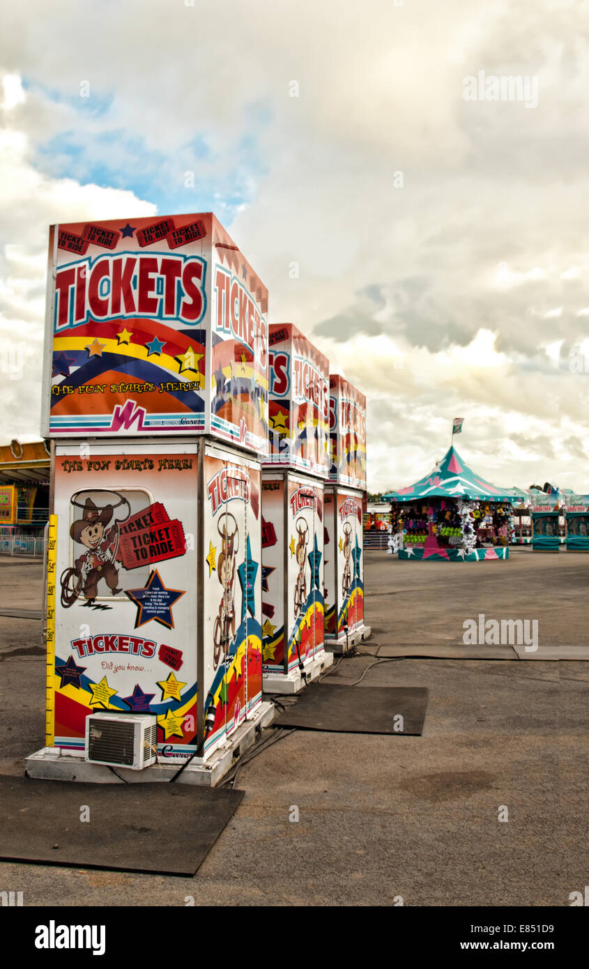 Ticket booths hi-res stock photography and images - Alamy