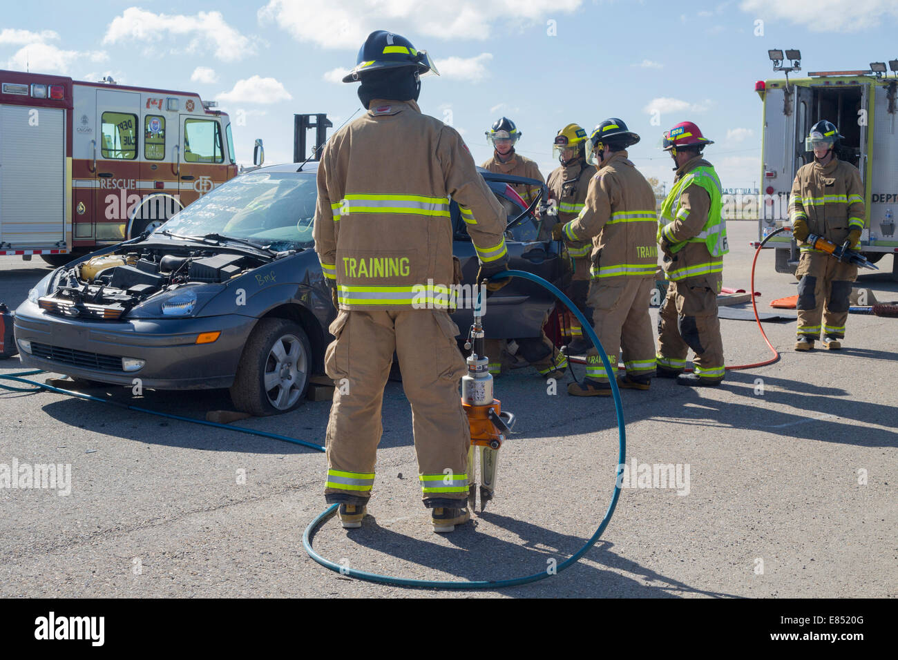 Vehicle Extrication High Resolution Stock Photography and Images - Alamy