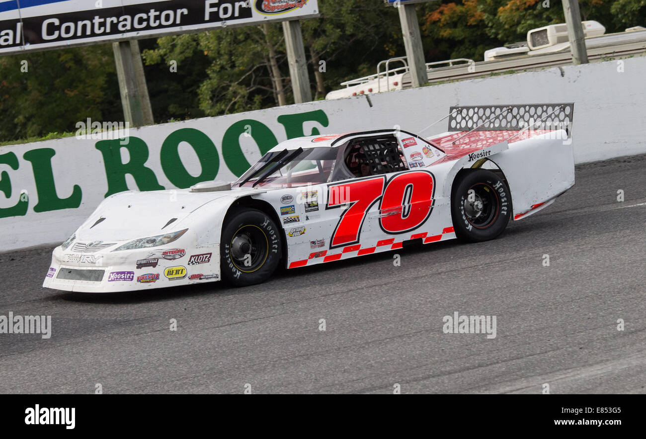 OSCAAR Outlaw Super Late Model driver JEFF HANLEY #70 Stock Photo - Alamy