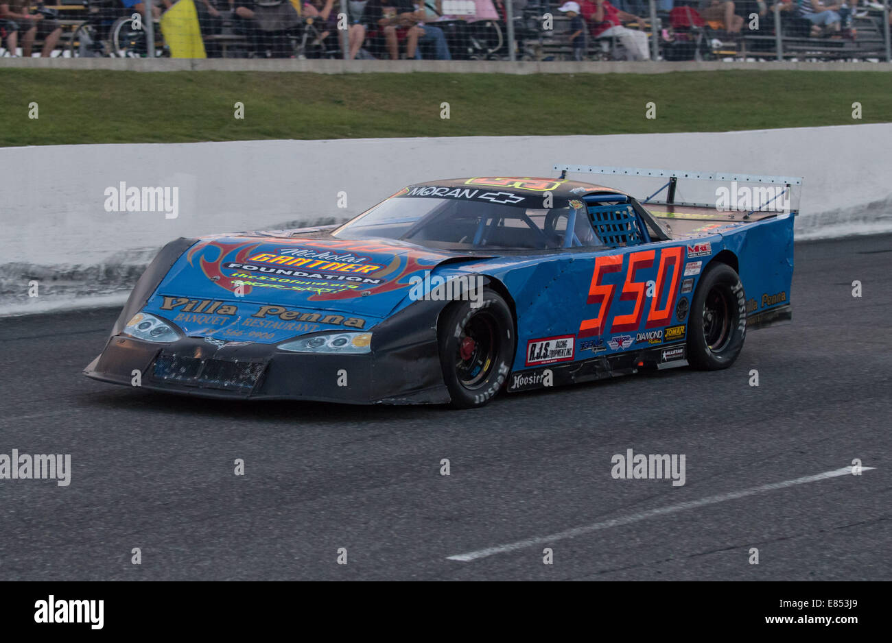 OSCAAR Outlaw Super Late Model driver TERRY BOGUZS #550 Stock Photo - Alamy