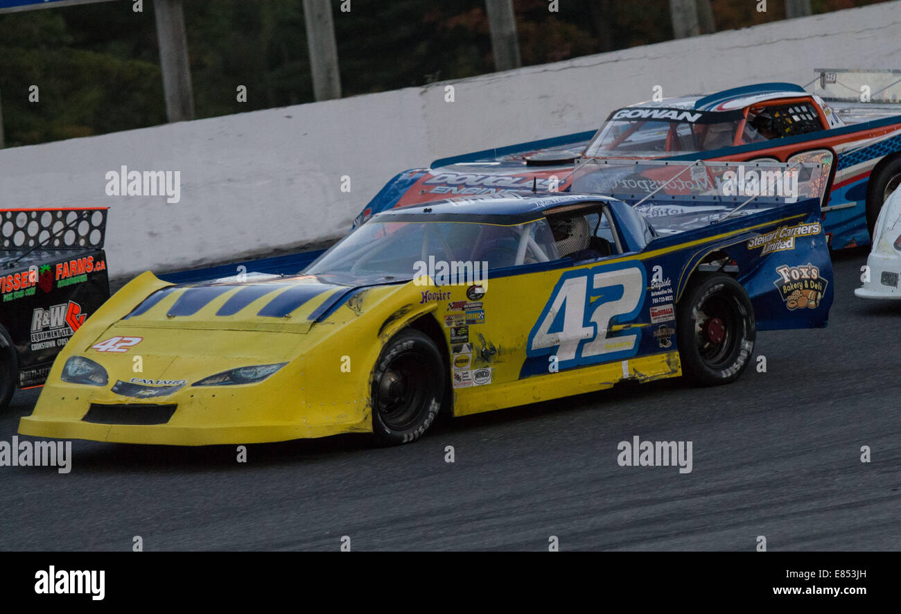 OSCAAR Outlaw Super Late Model driver TYLER HAWN #42 Stock Photo - Alamy