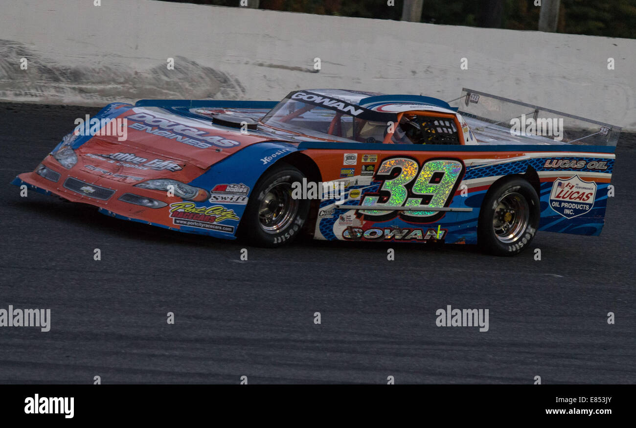 OSCAAR Outlaw SUper Late Model driver SHANE GOWAN #39 Stock Photo - Alamy