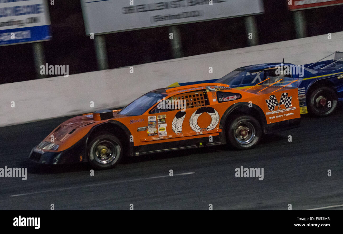 OSCAAR Outlaw SUper Late Model driver JESSE KENNEDY #10 Stock Photo - Alamy