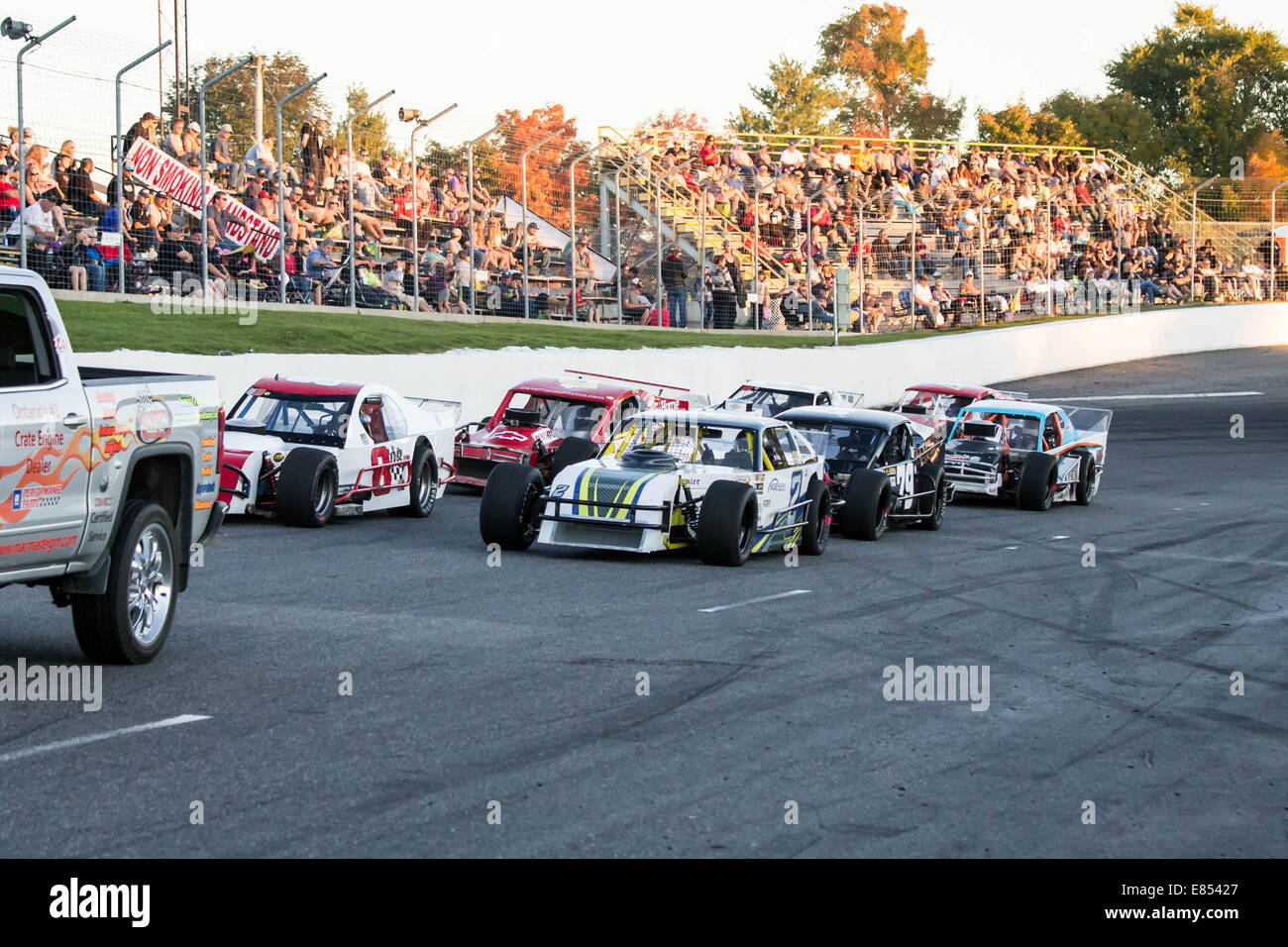 OSCAAR Modifieds get ready to take the green flag at Sunset Speedway's ...