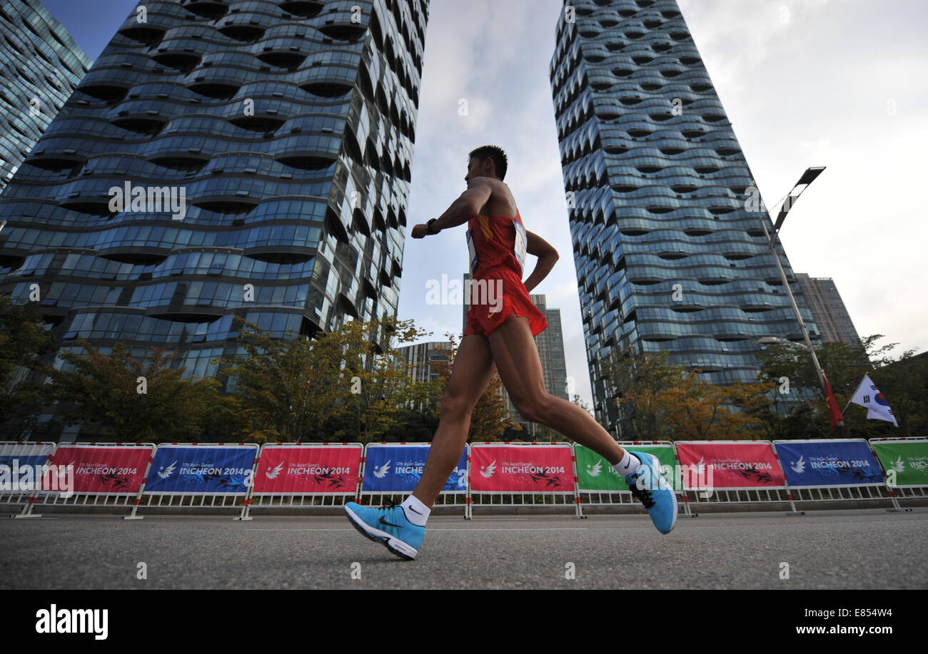 Incheon, South Korea. 01st Oct, 2014. Zhang Lin of China competes ...
