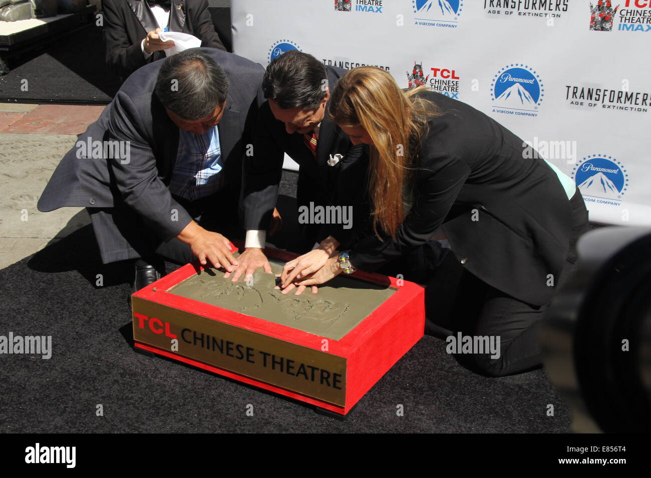 Optimus prime transformer hi-res stock photography and images - Alamy