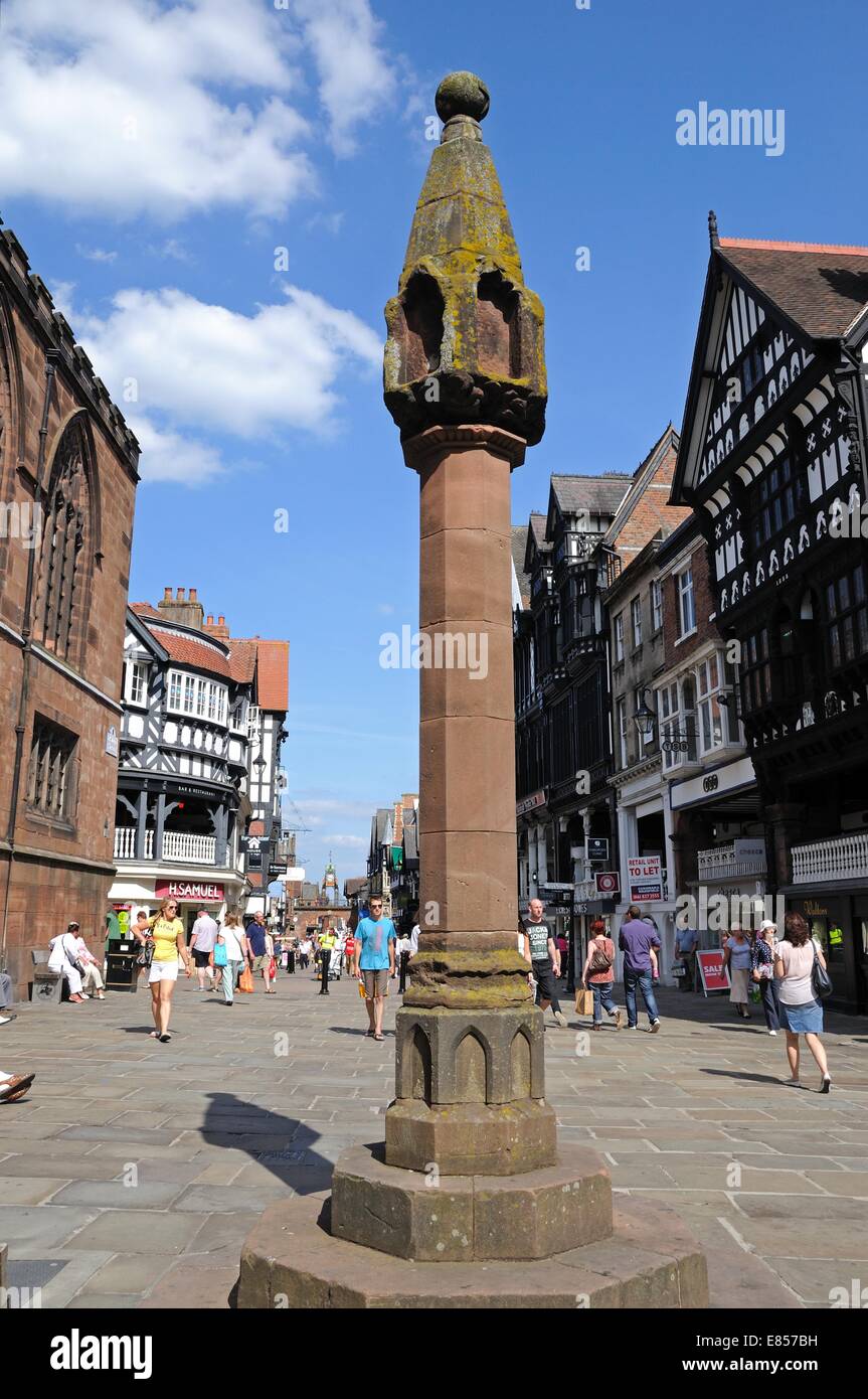 Chester high street hi-res stock photography and images - Alamy
