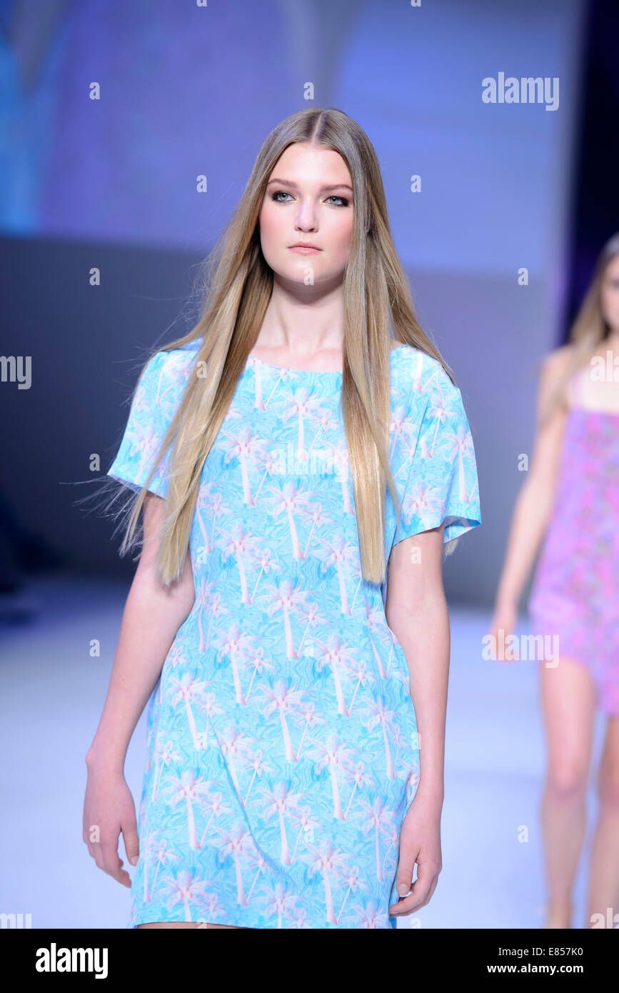 Hayley elsaesser hi-res stock photography and images - Alamy