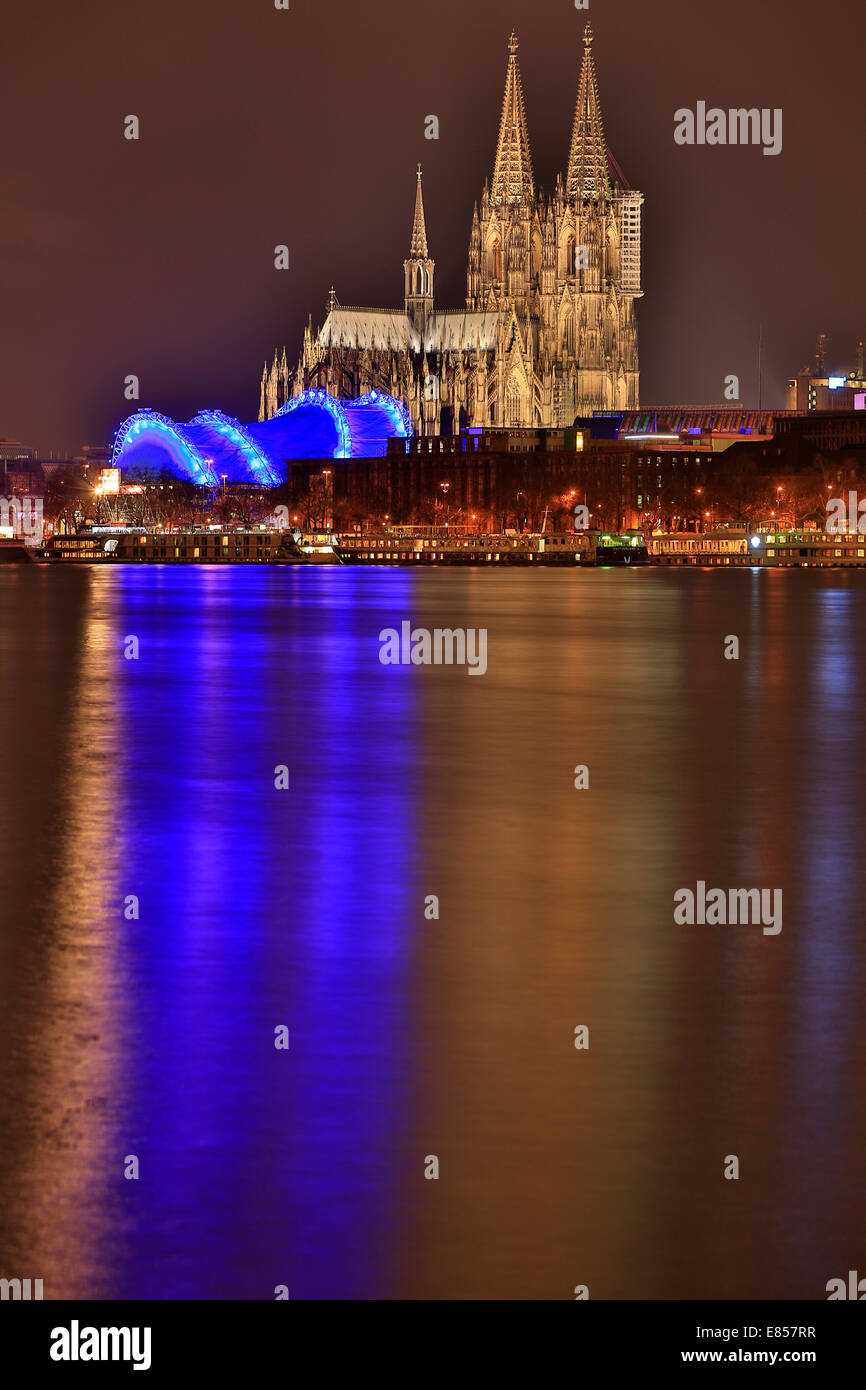 Cologne opera cathedral hi-res stock photography and images - Alamy