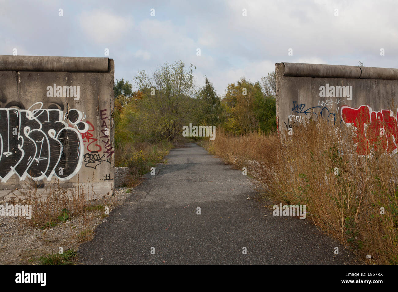 Remnants of the Berlin Wall, Mitte borough, Berlin, Germany Stock Photo ...