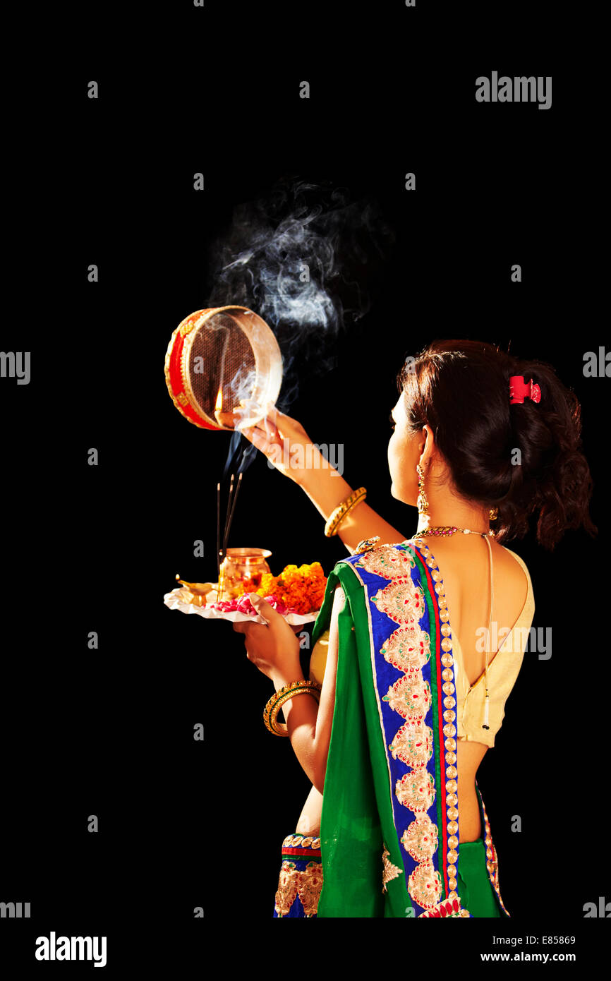 Karwa chauth hi-res stock photography and images - Alamy