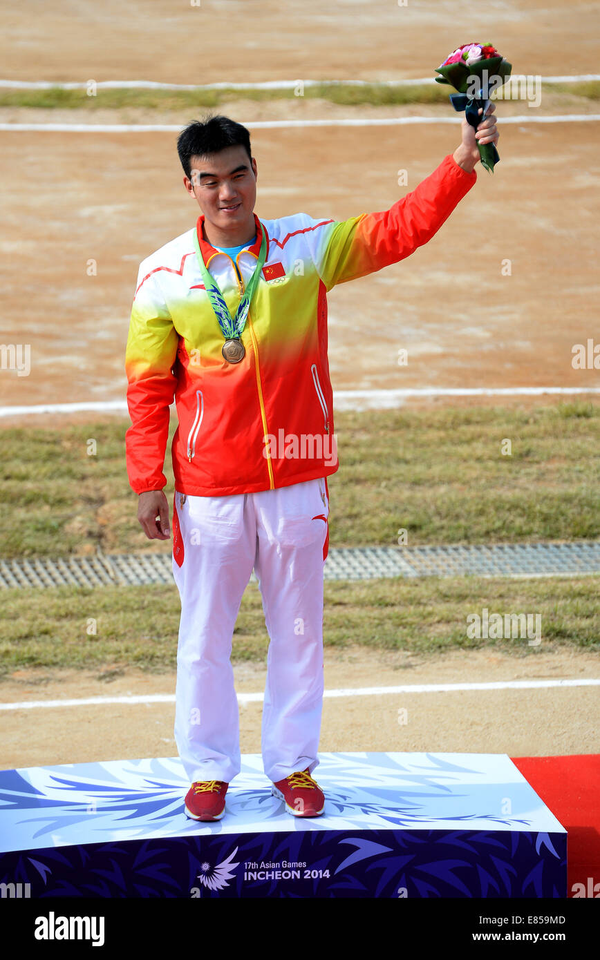 Incheon, South Korea. 01st Oct, 2014. Bronze medalist Zhu Yan of China ...