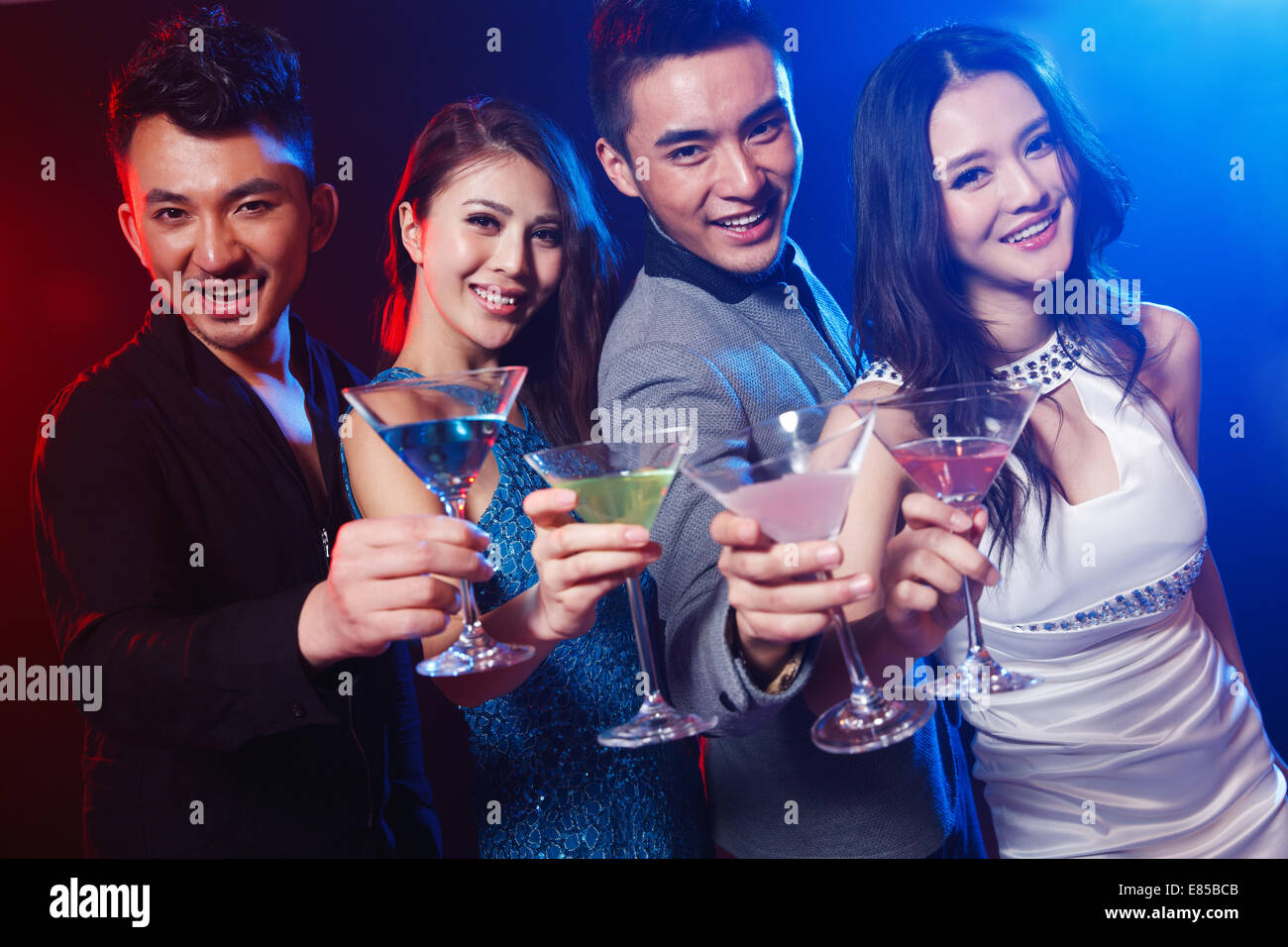 Young people at bar Stock Photo - Alamy
