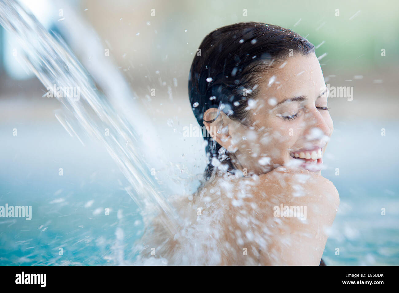 Getting Wet Fountain High Resolution Stock Photography and Images - Alamy
