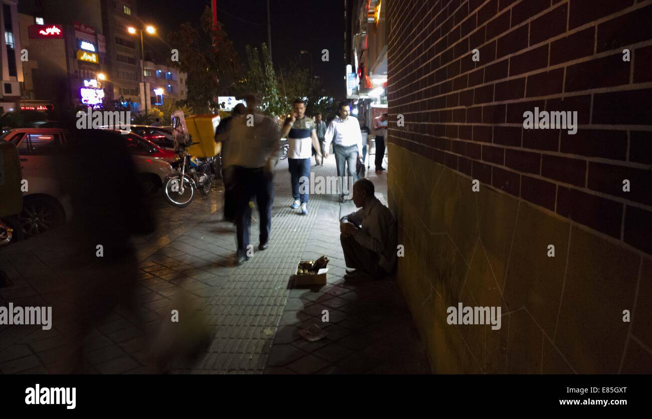 Night street in tehran iran hi-res stock photography and images - Alamy