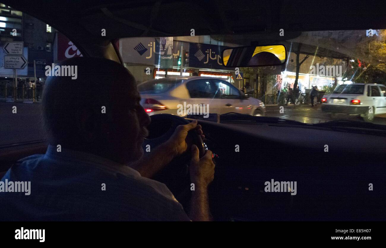 Night street in tehran iran hi-res stock photography and images - Alamy