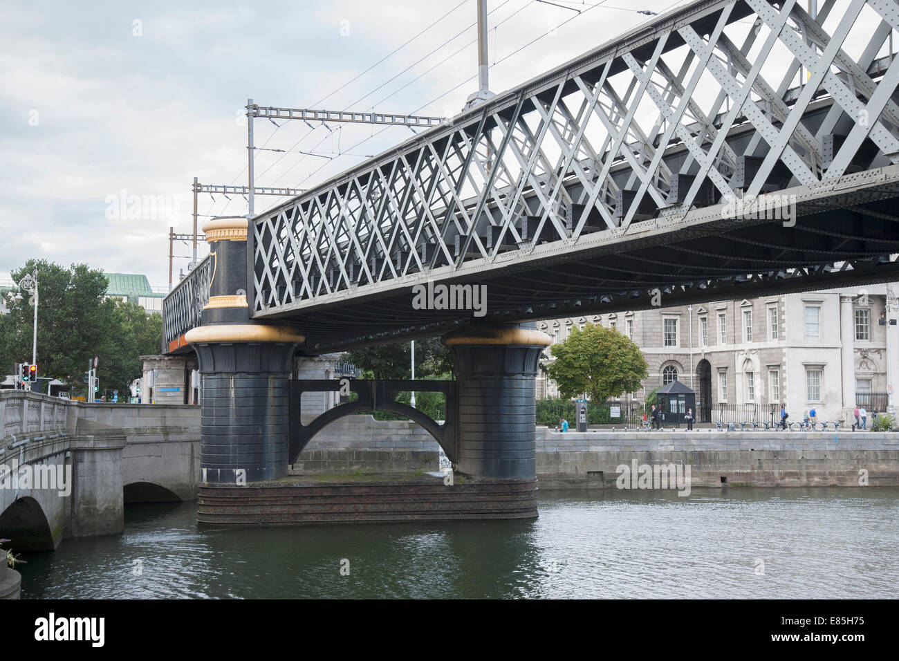 Lattice Girder Railway Bridge and River Liffey, Dublin, Ireland Stock ...