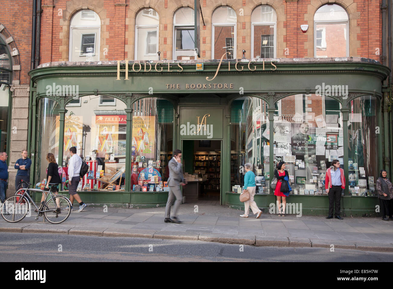 Hodges and Figgis Bookshop, Dawson Street, Dublin, Ireland Stock Photo ...