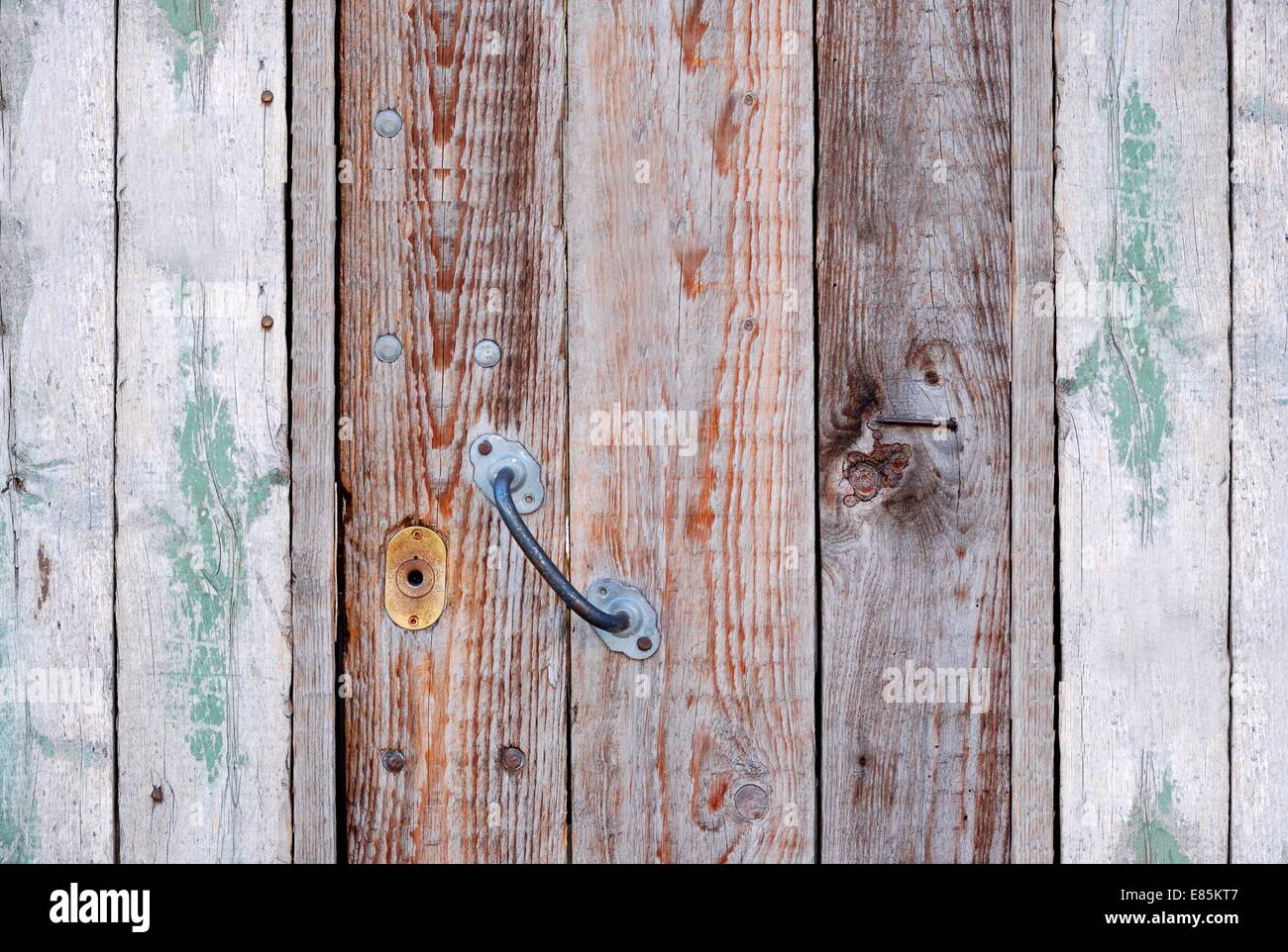 keyhole on the old fashioned wooden door Stock Photo - Alamy