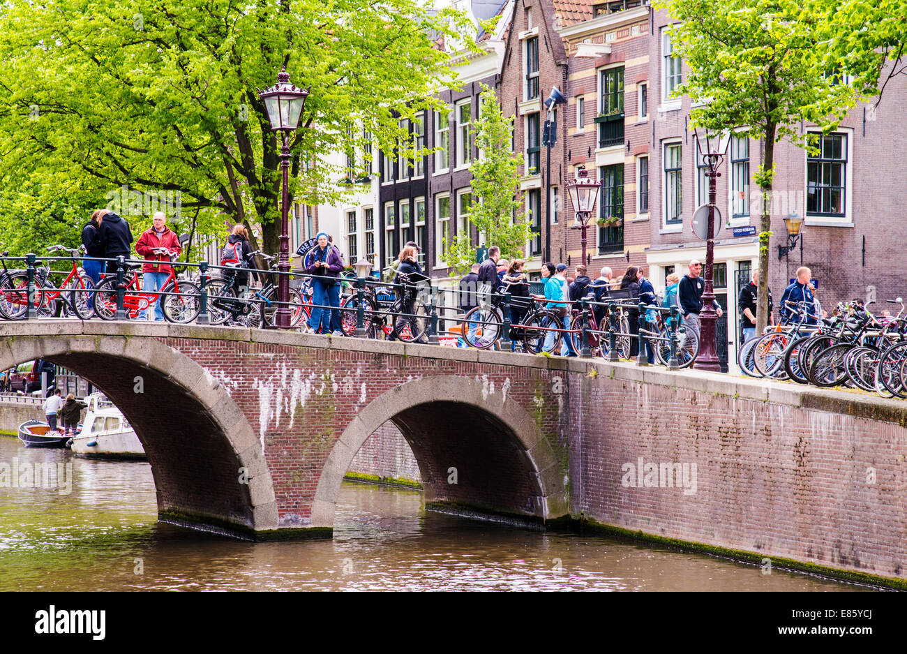 Famous bridges hi-res stock photography and images - Alamy