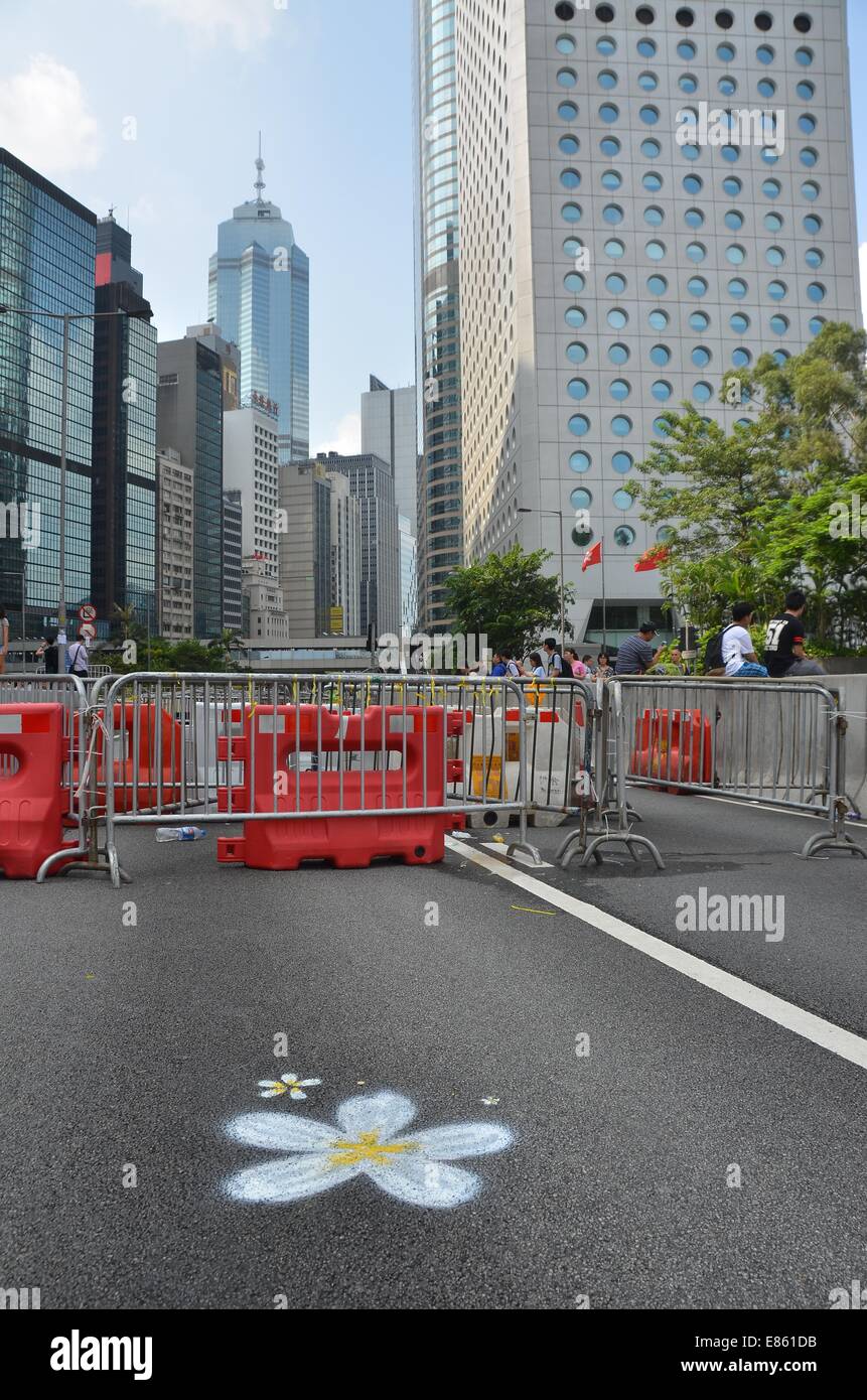 Riot barricade hi-res stock photography and images - Alamy