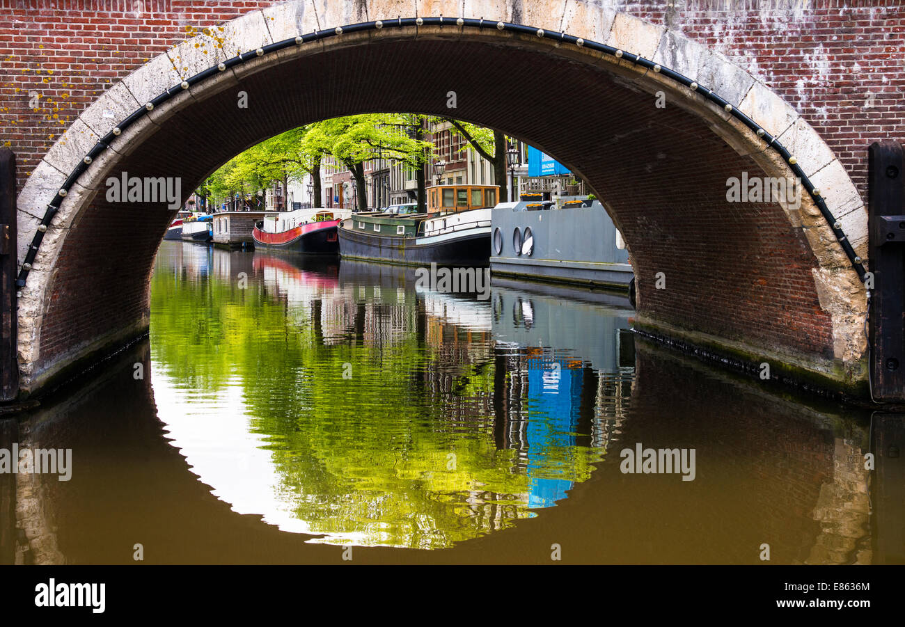 Amsterdam bridges hi-res stock photography and images - Alamy