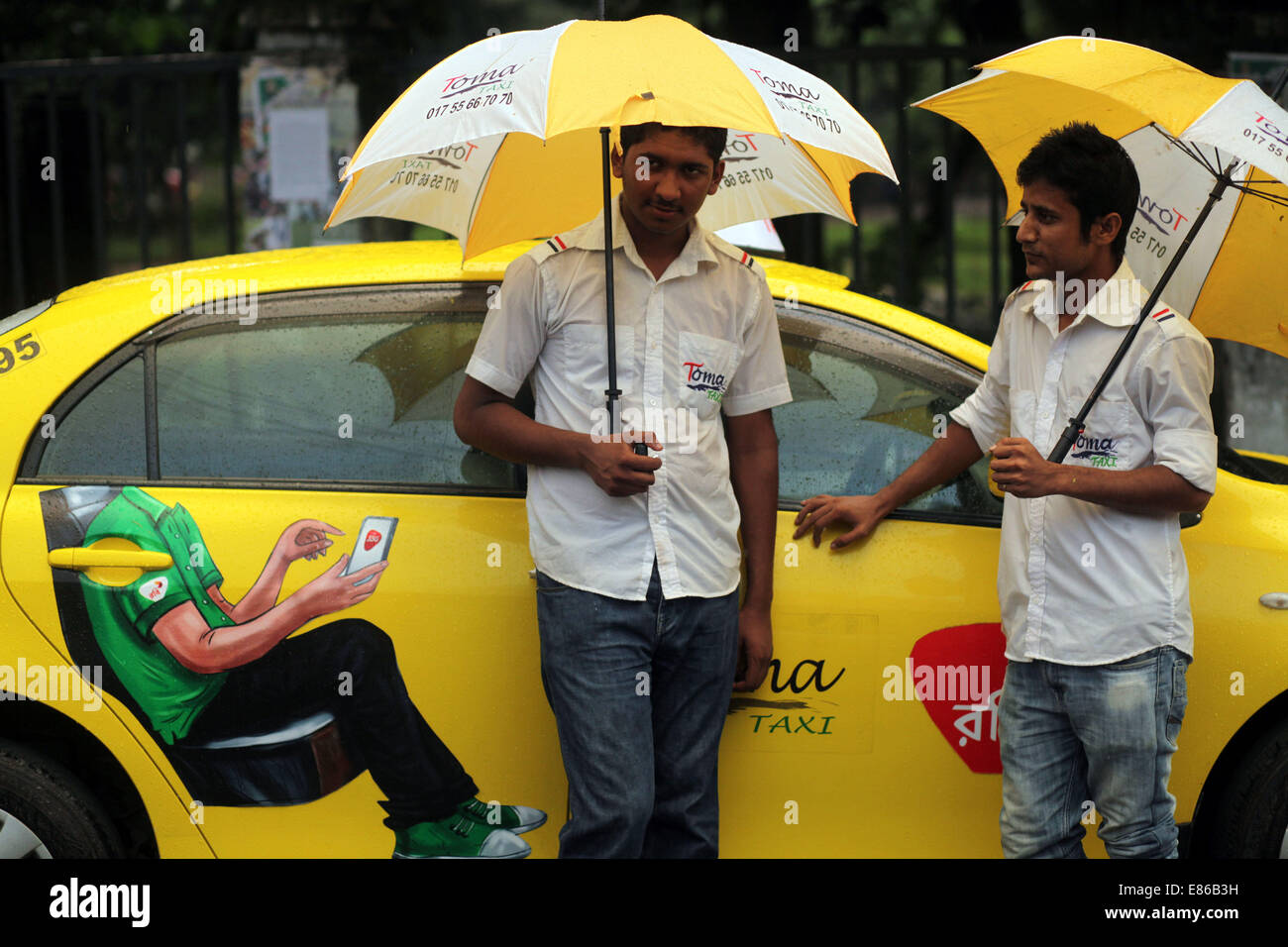 Driver waiting for passanger hi-res stock photography and images - Alamy