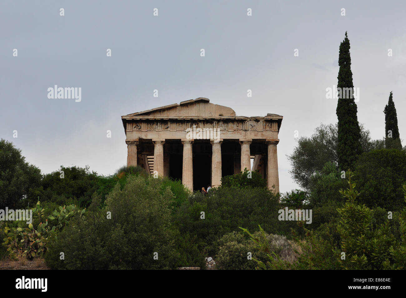 Visiting temple hi-res stock photography and images - Alamy