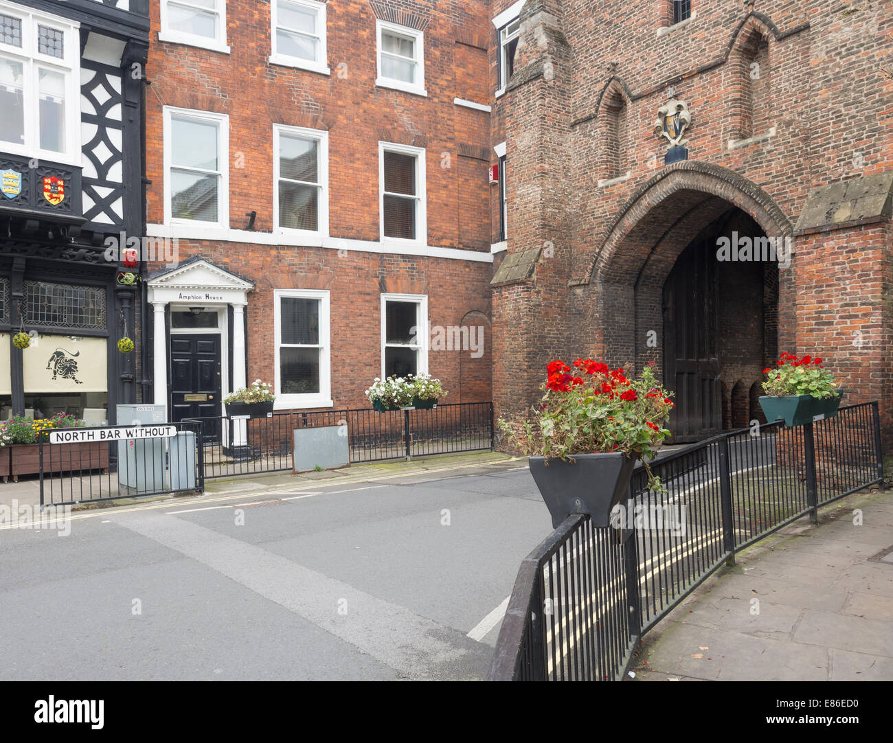 Beverley town arch hi-res stock photography and images - Alamy